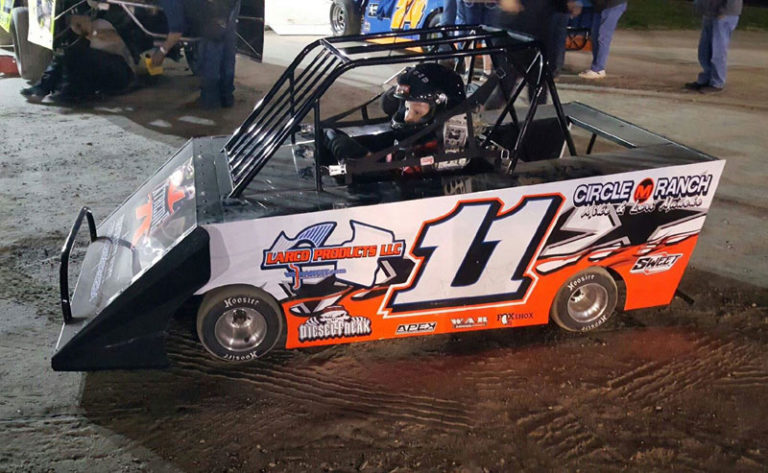 cole-mini-wedge-race-merritt-speedway - Larco Products